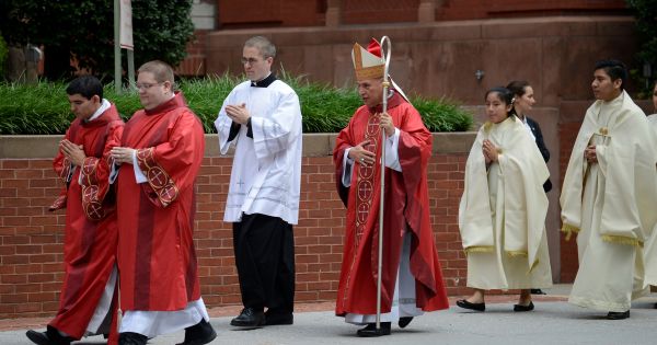 Holy Spirit can bring healing in divisive times, priest says at Red ...